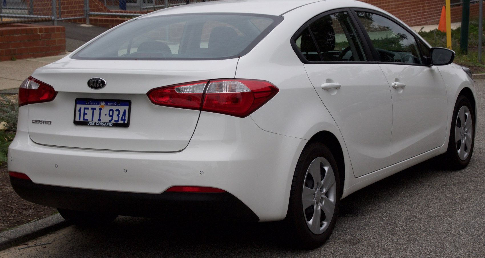 Kia Cerato technical specifications and fuel economy